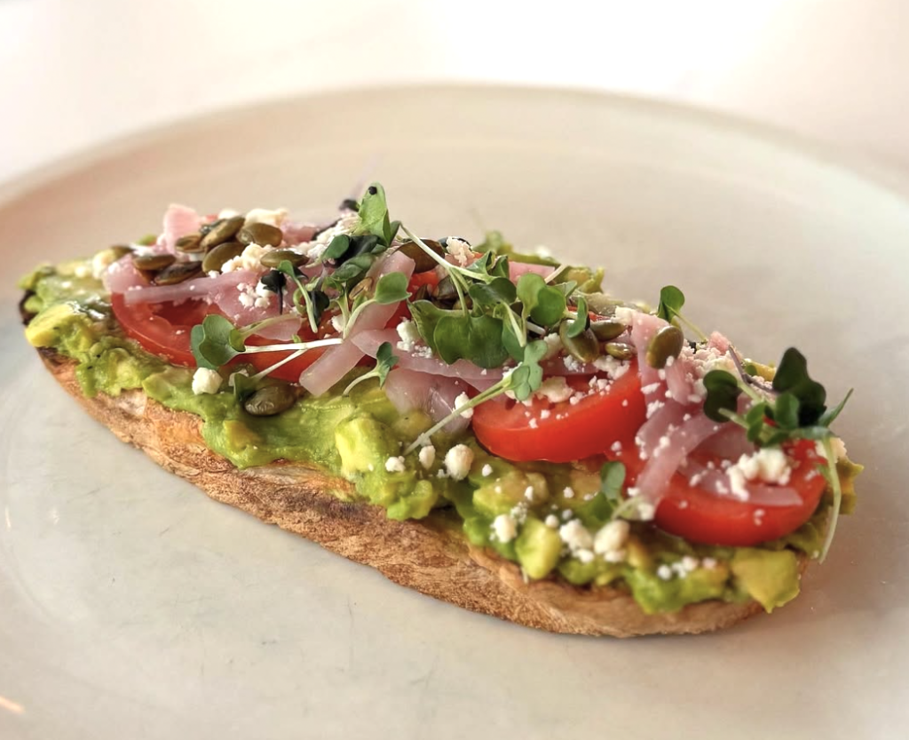 Le Lis Cafe is a new kosher spot in NYC: what to order and see inside